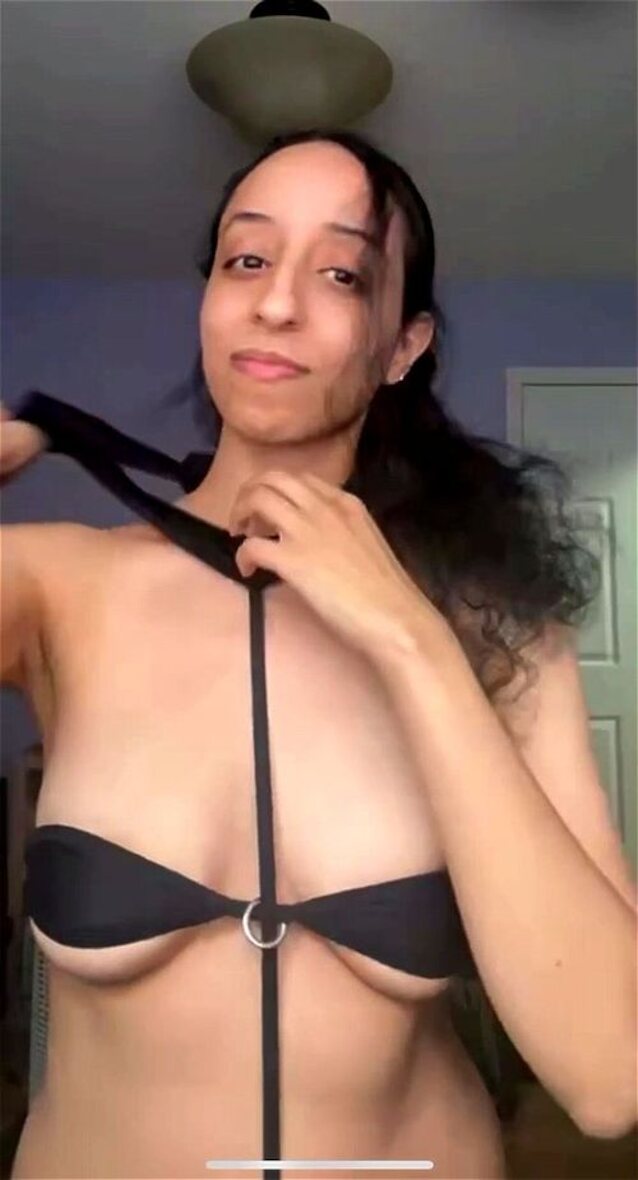 Does Anyone Know Her Name Guys 1 Reply 1357454 ›