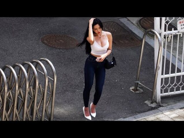 Whats The Name Of The Model In This Video 1 Reply 1485535 1151