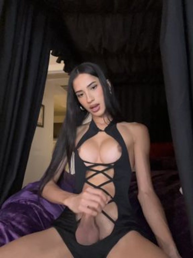 What is the name of the girl and her OF URL? - Shemale Porn (1 reply) #1655232 › NameThatPorn.com