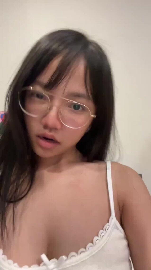 Name Of This Asian Girl 1745057 ›