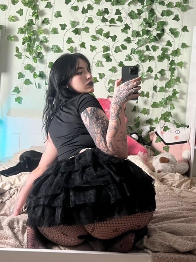 Goth Baddie Name 1803276 Answered › 3218